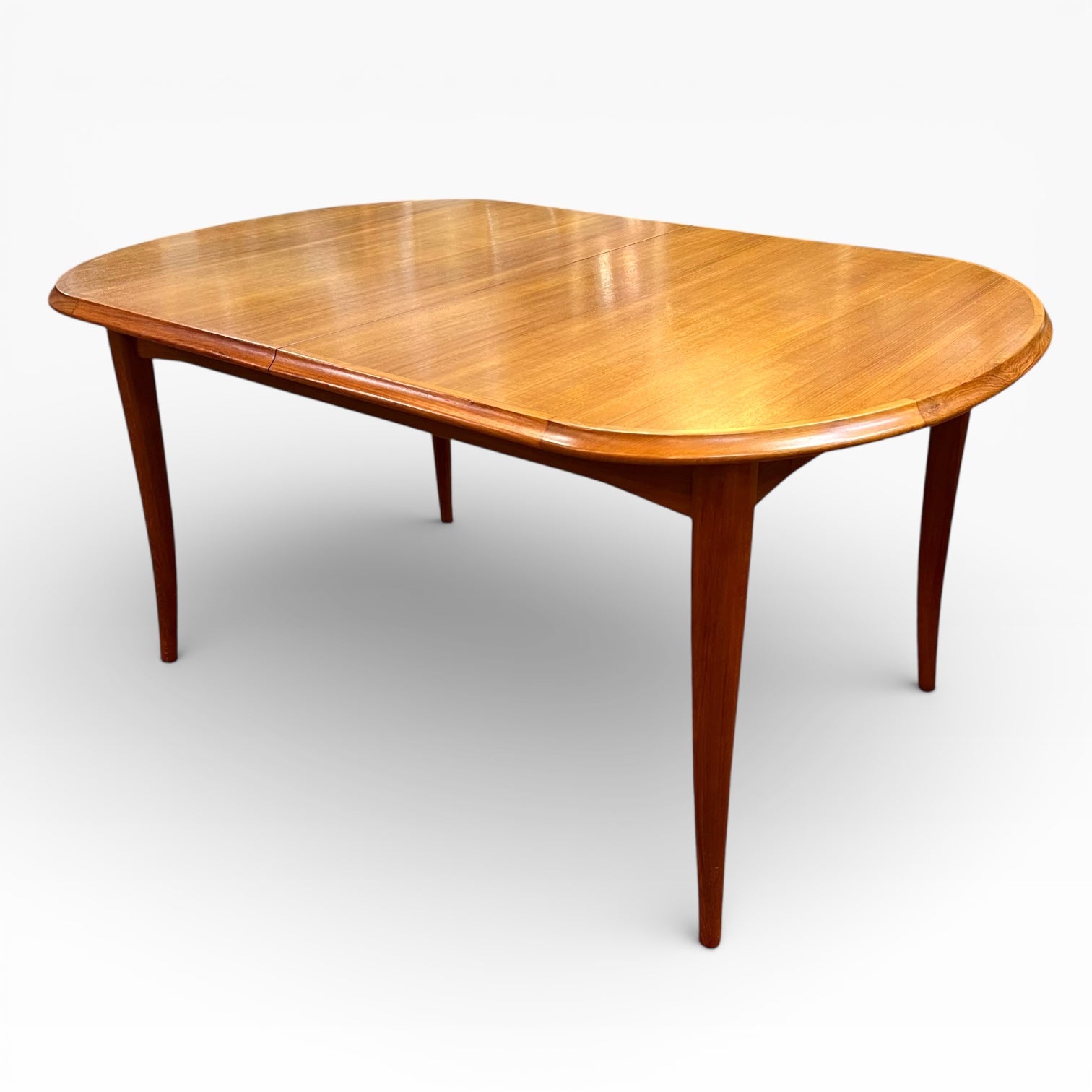 Parker Extendable Dining Table – Southside Collector